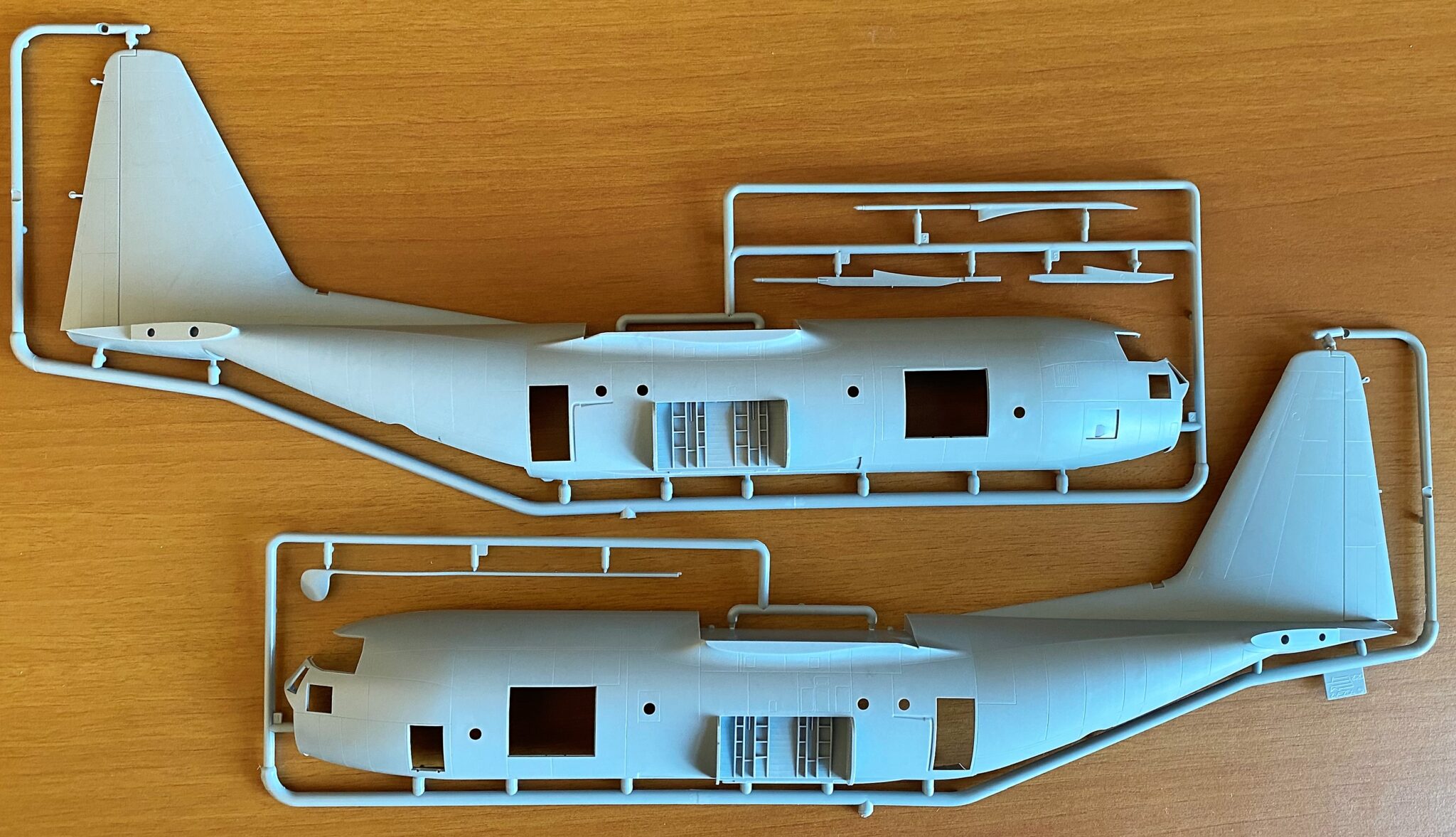 AMERICAN HEAVY TRANSPORT PLANE C-130J – IPMS Deutschland