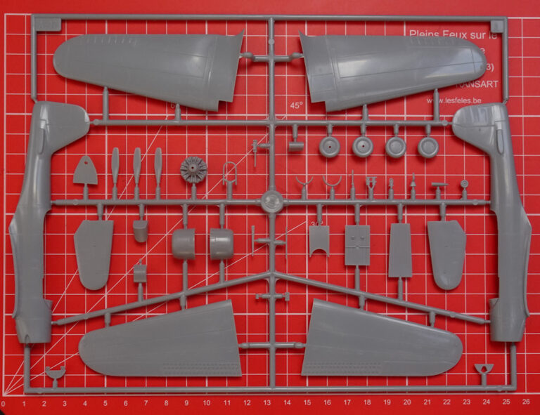 Douglas DB-8A/3N „Outnumbered and Fearless” – IPMS Deutschland