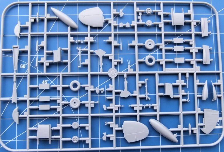 Supermarine Seafire F Mk.15. FAA & RCN. (Fleet Air Arm u. Royal ...