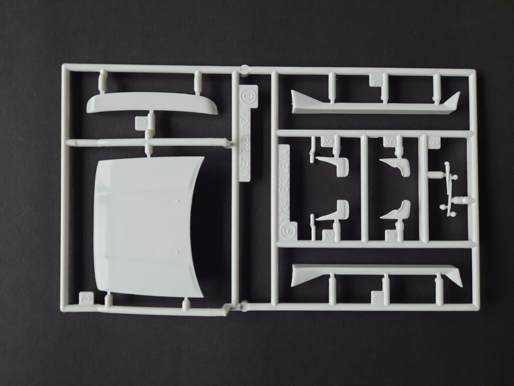 Toyota Corolla Levin AE92 GT-Z Late Version w/Lip Spoiler – IPMS ...